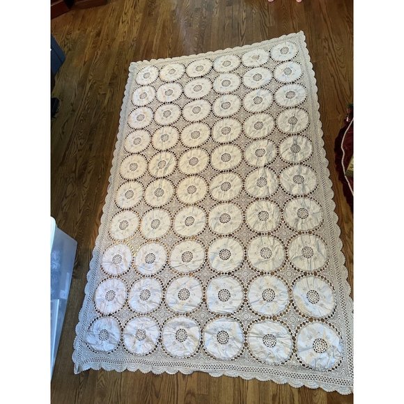 Linen Table cloth | Accents | Vintage Large Hand Crocheted Linen ...